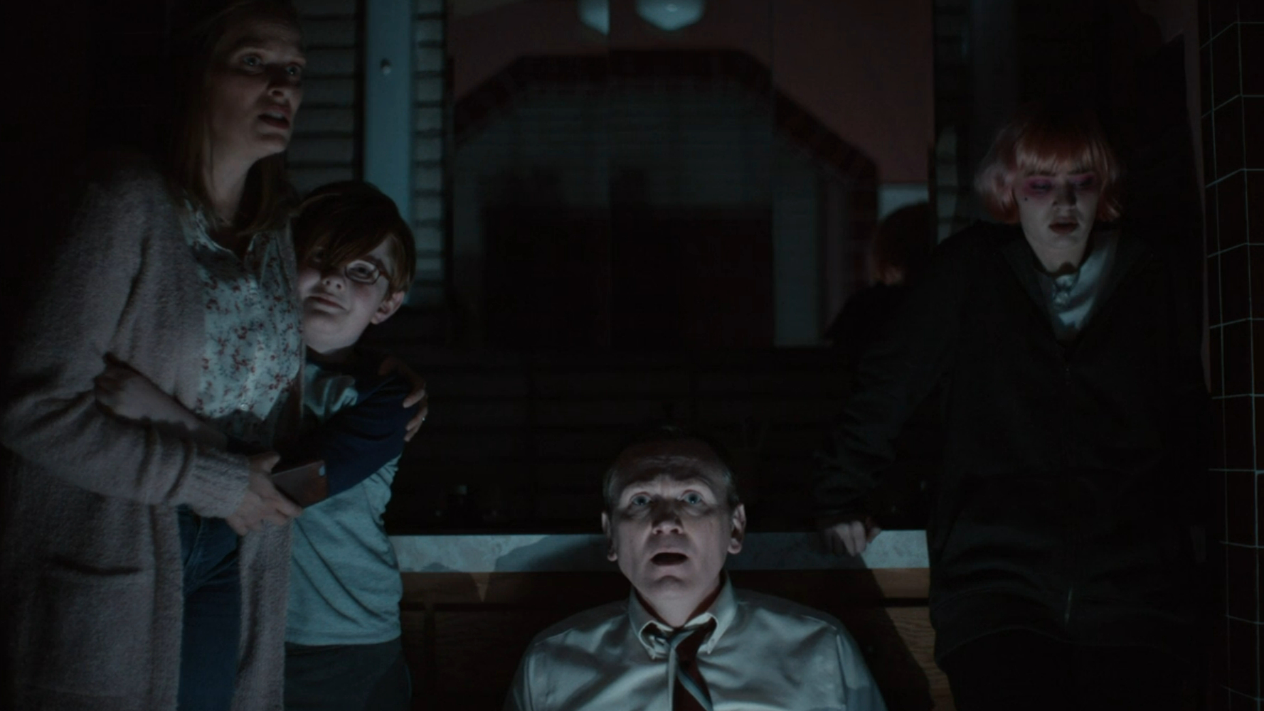31 Survival Movies About Being Trapped in Strange Places – Creepy Catalog