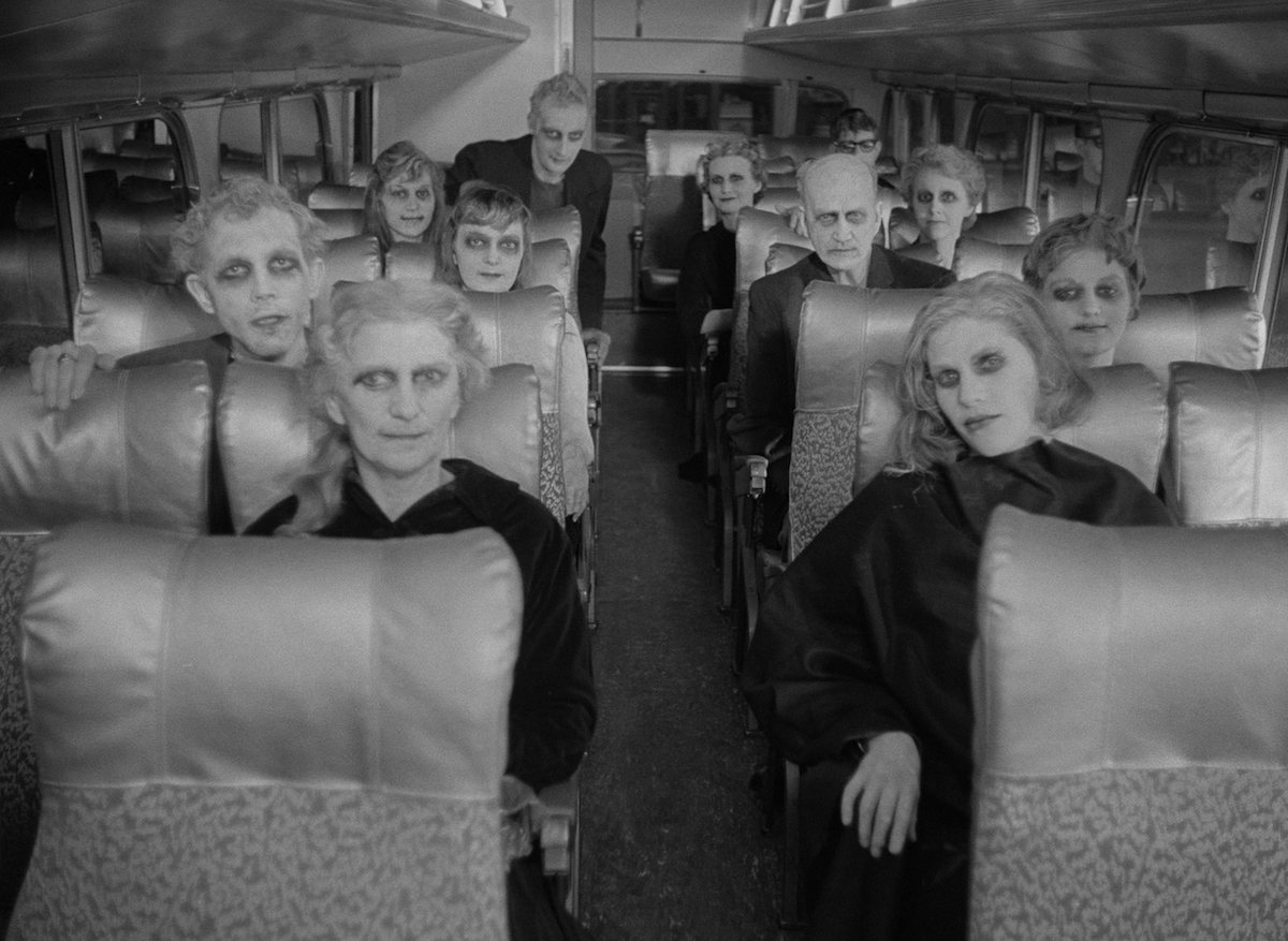 The 10 Best Twist-Ending Horror Movies Ever, Ranked – Creepy Catalog