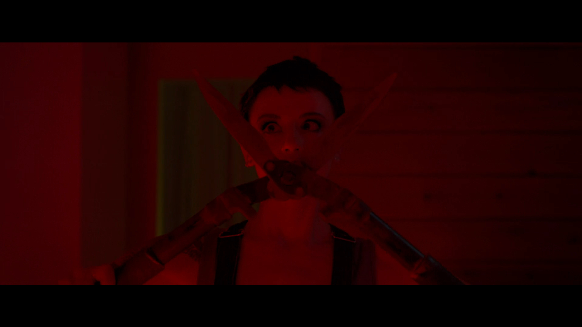 ‘Faceless After Dark’ Review: Jenna Kanell Shines in a Cleverly Twisted ...
