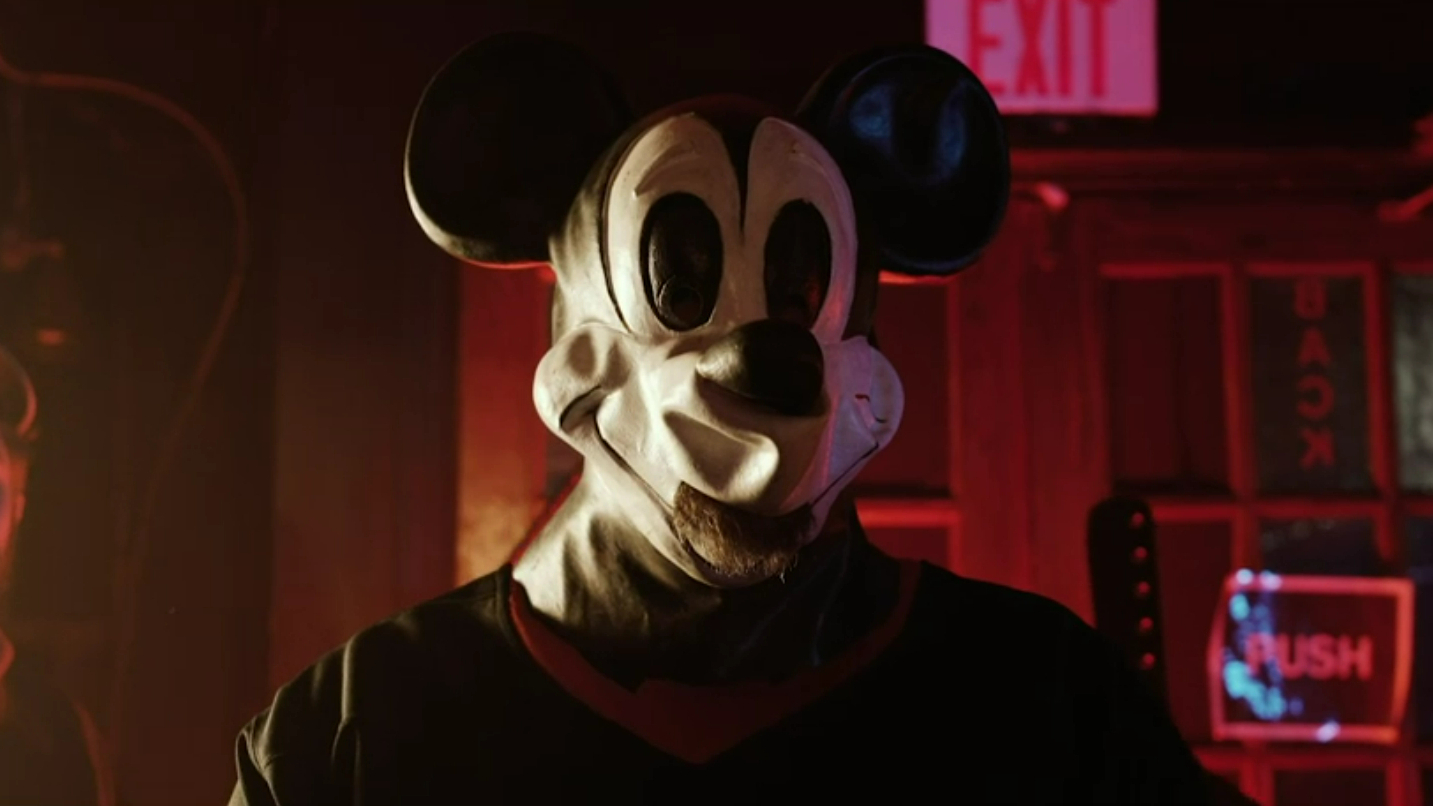 ‘The Mouse Trap’ Review: A Disappointing Attempt at a Mickey Slasher ...