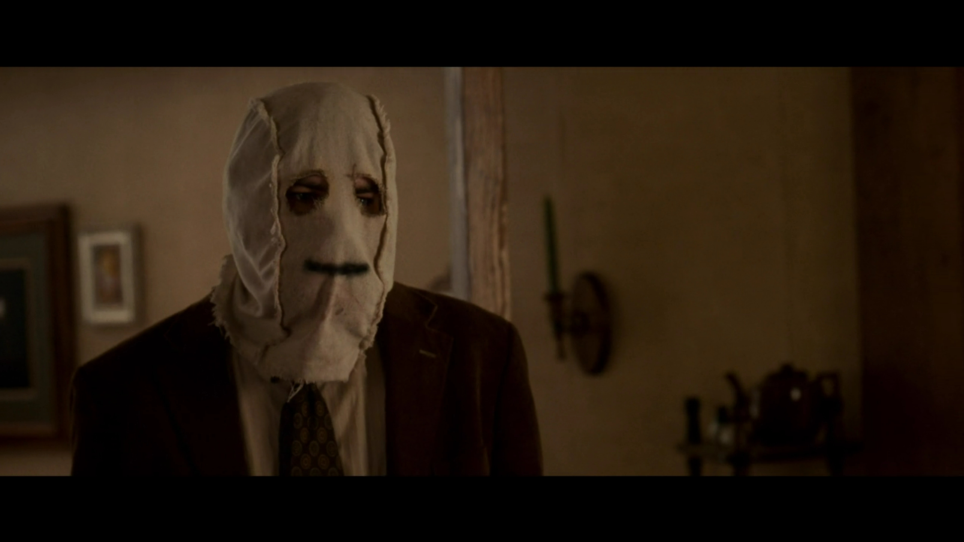 Creeptober Day 12: The Strangers (2008) – Creepy Catalog